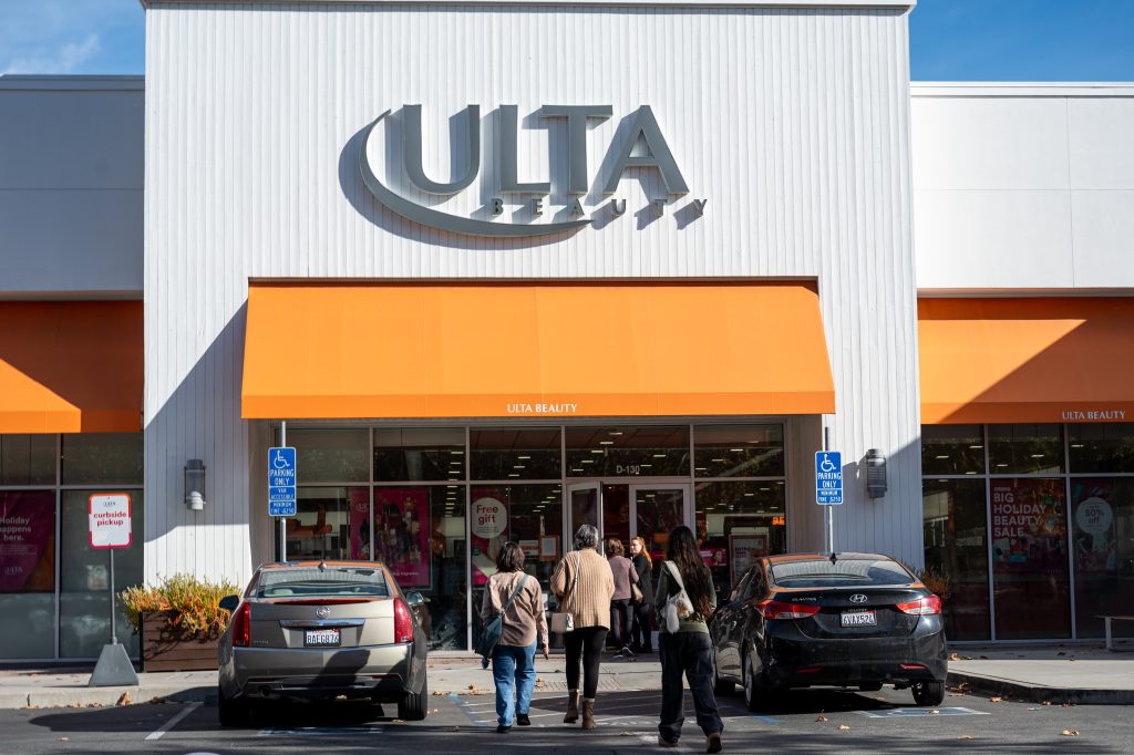 Ulta shares pop as beauty retailer hikes sales and earnings outlook for ...